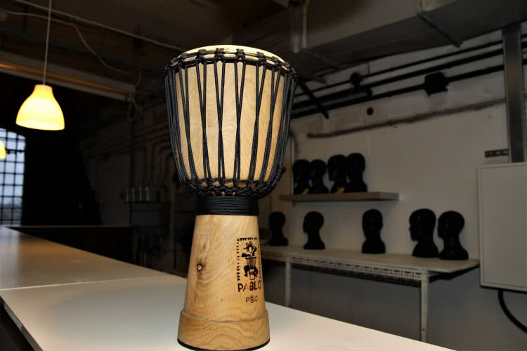 Pracownia Pablo - djembe z czerwonego dębu